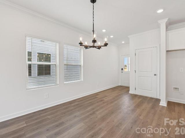 425 Markridge Loop