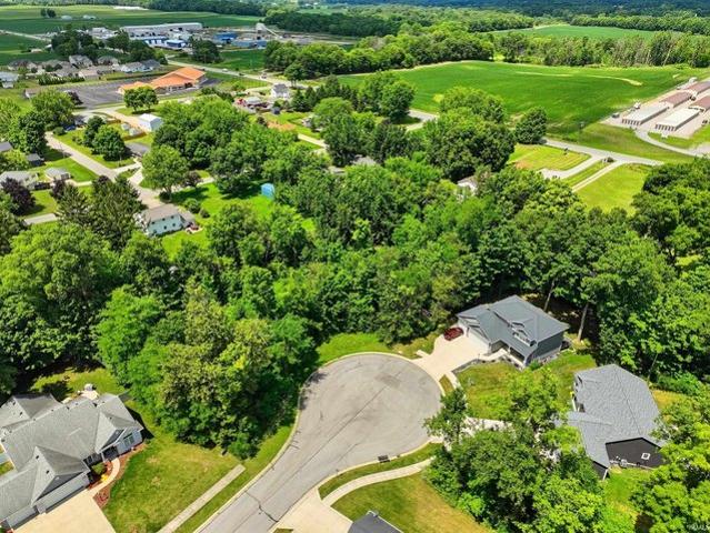 425 McIntosh Ave, Kendallville, IN 46755