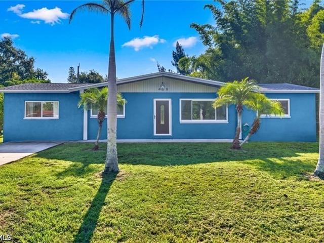 425 Muskegon Ave, Fort Myers, FL 33905