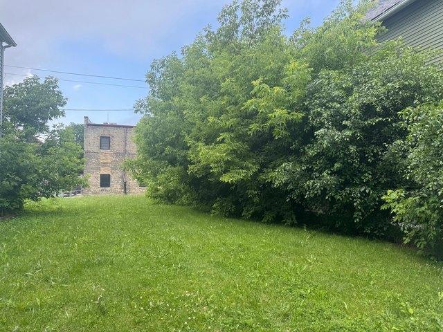 425 N 29th St, Milwaukee, WI 53208