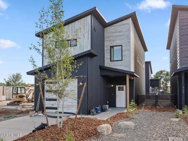 425 N Wylder Loop, Coeur d'Alene, ID 83814
