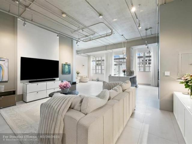 425 N Andrews Ave, Fort Lauderdale, FL
