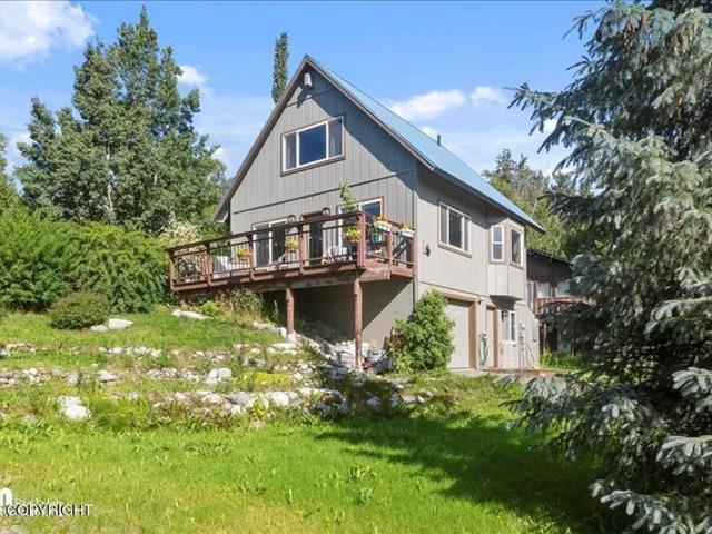 425 N Bailey St, Palmer, AK 99645