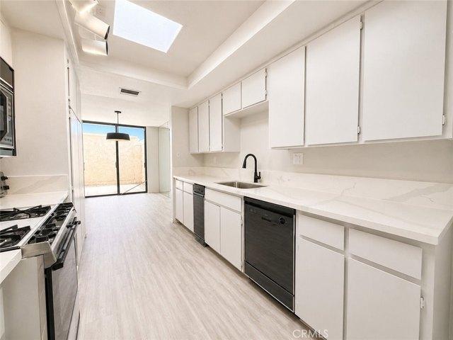 425 N Calle Rolph, Palm Springs, CA 92262