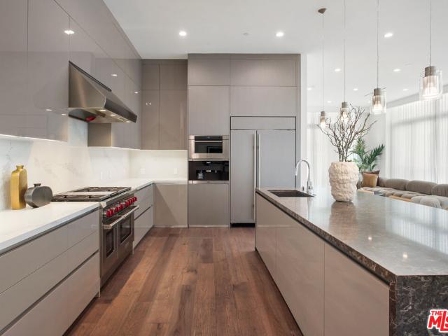 425 N Palm Dr, Unit 502, Beverly Hills, CA 90210 | MLS #26648 | Compass