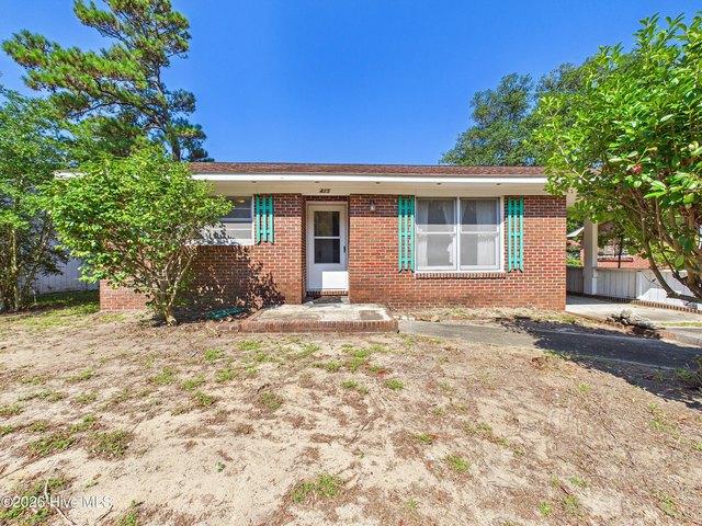 425 Norton St, Oak Island, NC 28465