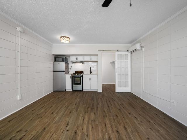425 North Studio Apartment for Rent at 425 2nd St N, St. Petersburg, FL 33701 Downtown St. Petersburg