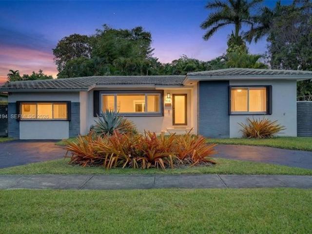 425 NE 114th St # 0, Miami, FL 33161