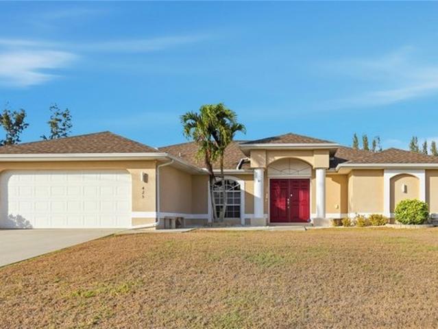 425 NE 19th Ter, Cape Coral, FL 33909