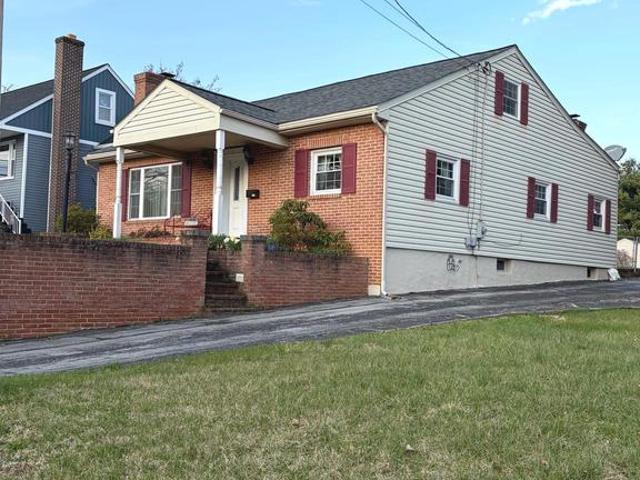 425 S Artizan Street