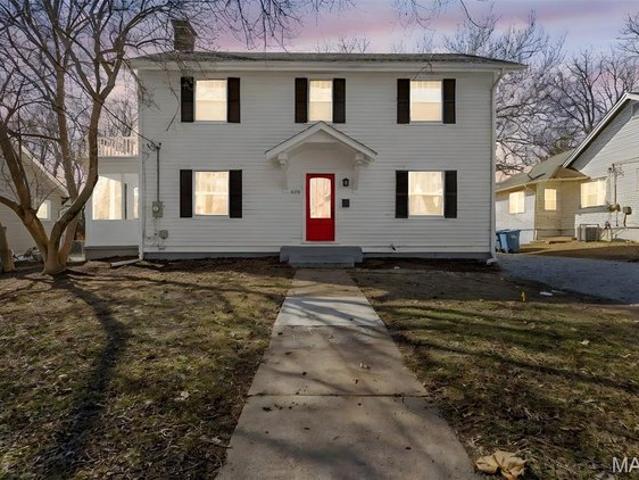 425 S Clark Ave, Ferguson, MO 63135