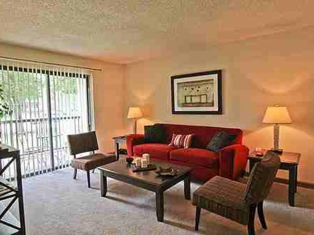 425 S. Hubbards Lane 3 Bedroom Apartment for Rent at 425 S Hubbards Ln, Louisville, KY 40207