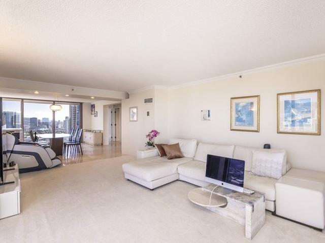 425 South St Apt 3504, Honolulu, HI 96813
