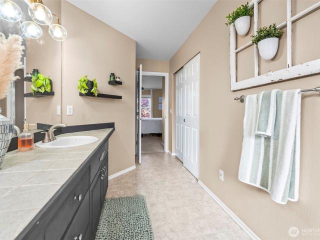425 Sorensen St, Buckley, WA 98321 | MLS #2510