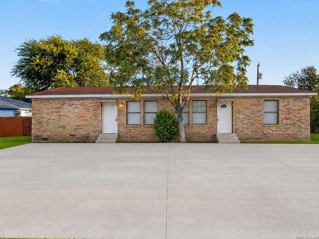 425 San Blas, San Antonio, TX 78214