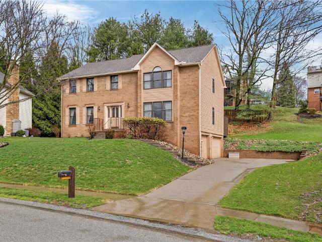 425 Stag Horn Dr