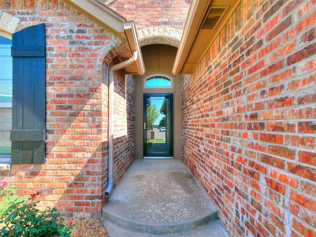 425 SW 170th Terrace