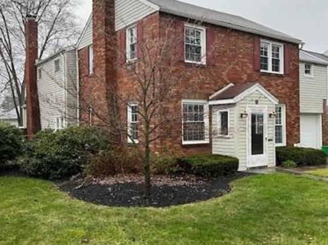 425 Park Dr, Lebanon, PA 17042