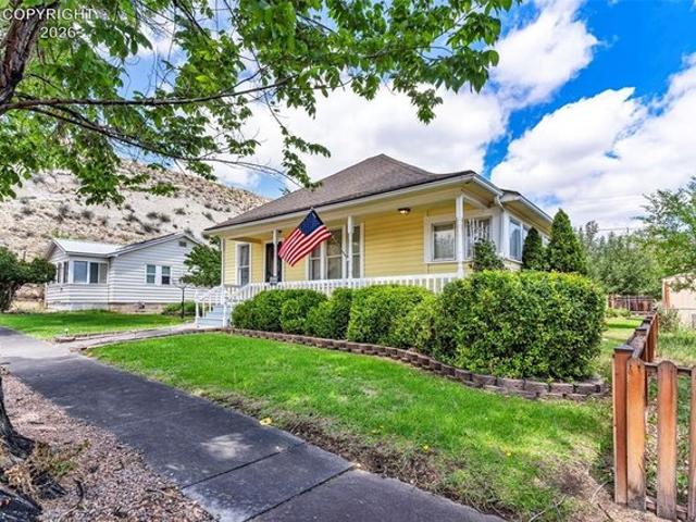 425 Pine Ave, Canon City, CO 81212