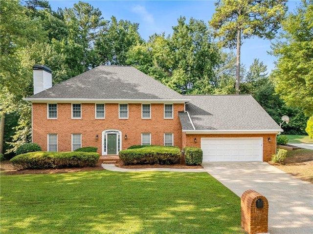 425 Prince Charles Pl, Johns Creek, GA 30022