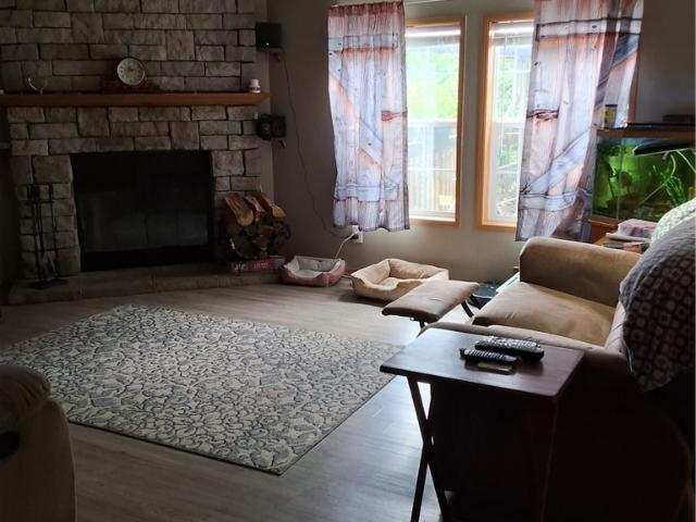 425 Purdy Rd