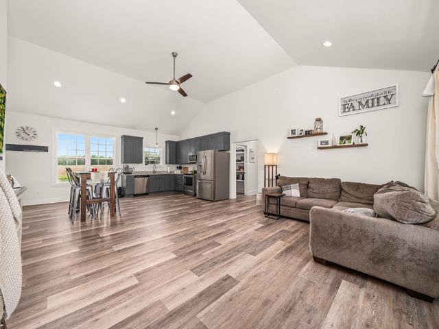 425 Royal Drive