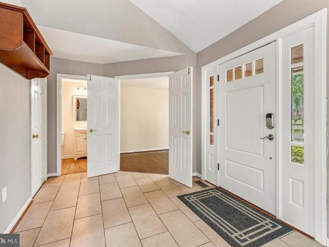 425 Rosier Road