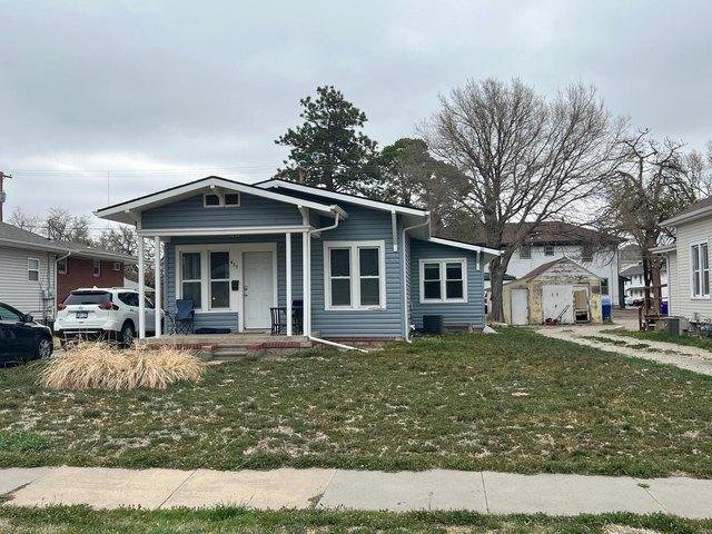425 W 5th St, Hays, KS 67601