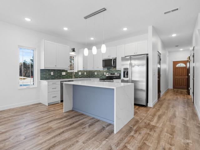 425 W 8th Street # 19