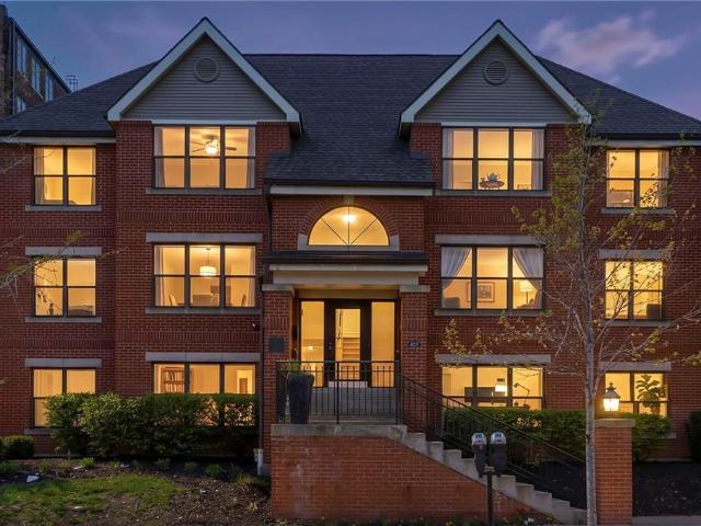 425 W 9th Street # 103