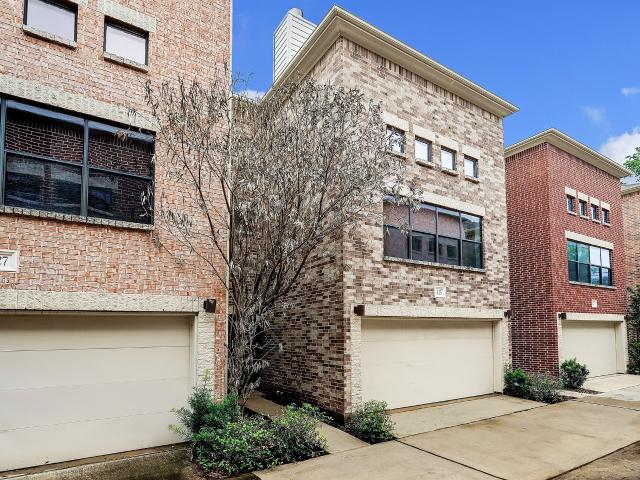 425 W 26th Street