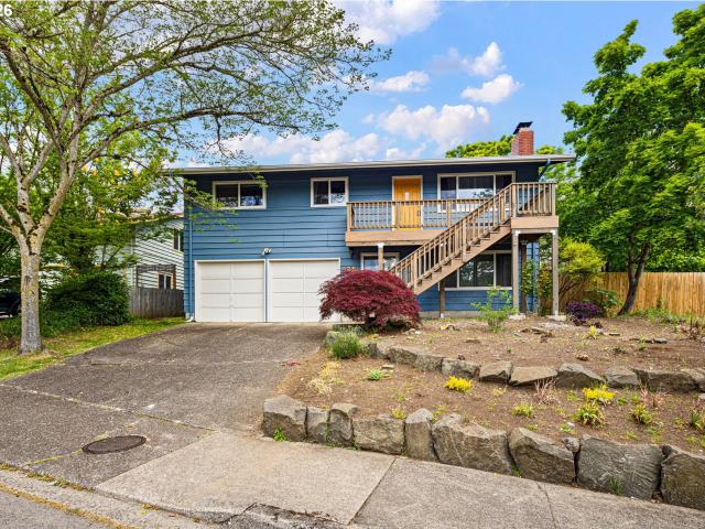 425 W 28TH AVE