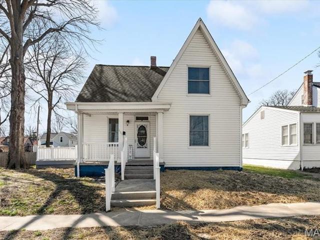 425 W Third St, O'Fallon, IL 62269