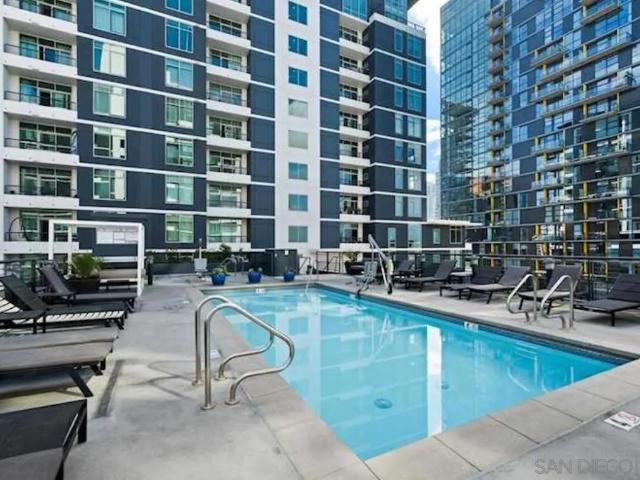 425 W Beech St # 336