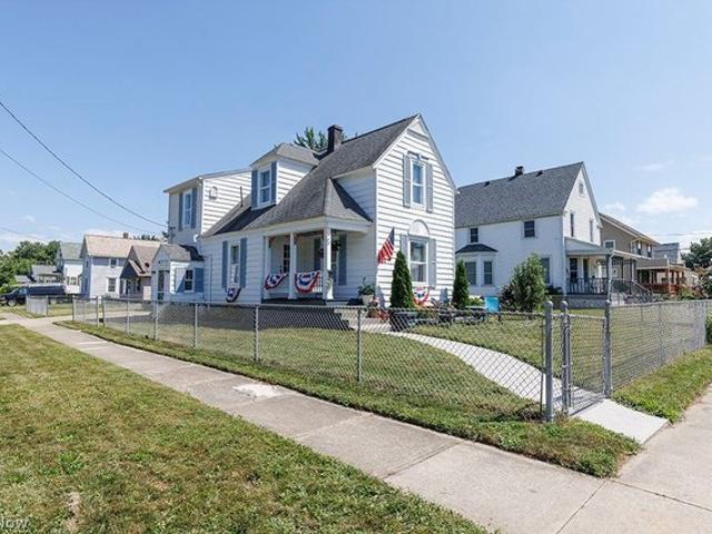 425 Woodland Ave, Elyria, OH 44035