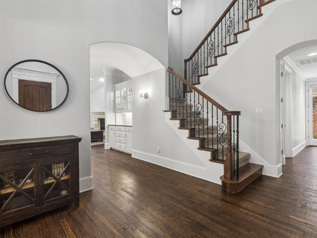 425 Waterford Lane
