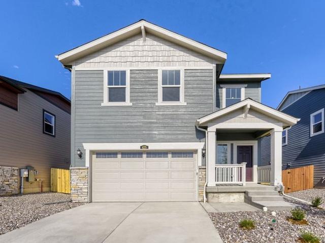 425 Wildflower Ct, Bennett, CO 80102