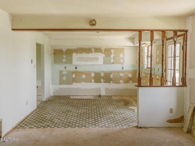 425 Third St