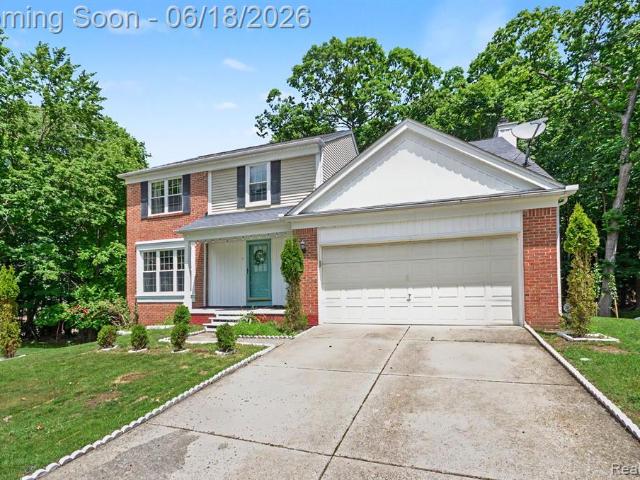 425 Thornridge Court