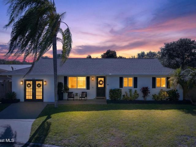 425 Via Valencia Ct, Merritt Island, FL 32953 | MLS #1071