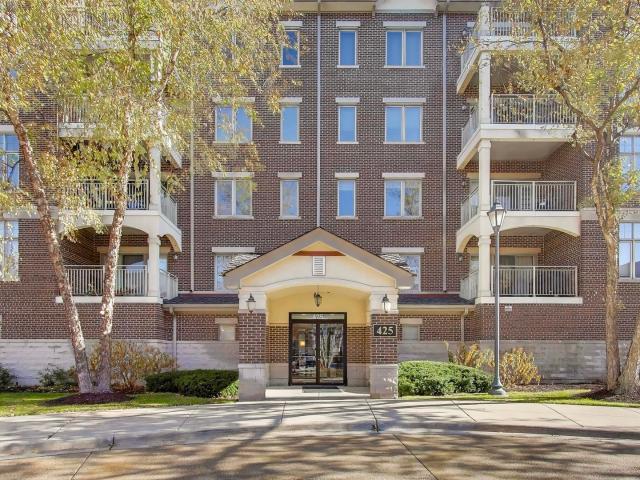 425 Village Green # 508