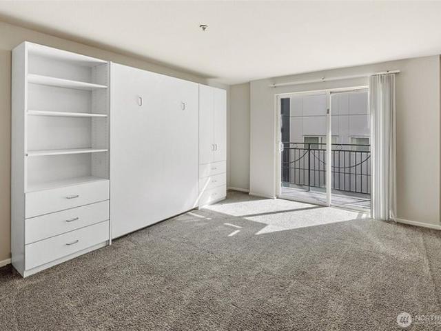 425 Vine St Apt 421, Seattle, WA 98121