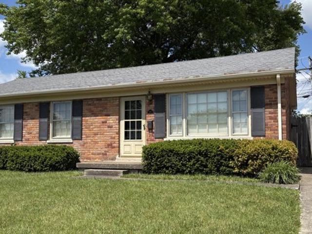 425 Yale Dr, Lexington, KY 40517