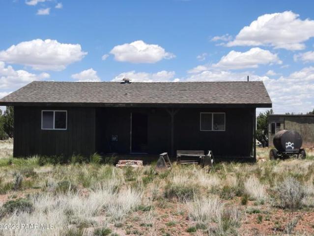 42655 W Roaming Way, Seligman, AZ 86337