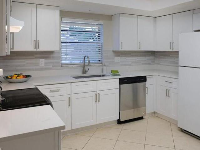 4265 Molokai Dr #9, Naples, FL 34112