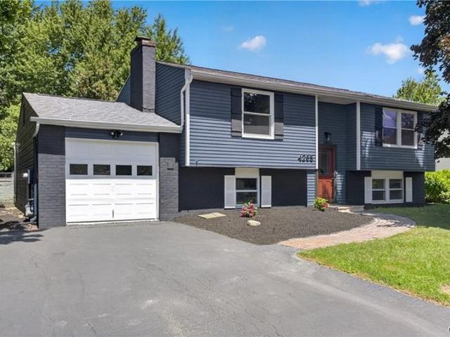 4265 Hunting Creek Dr, Clay, NY 13041