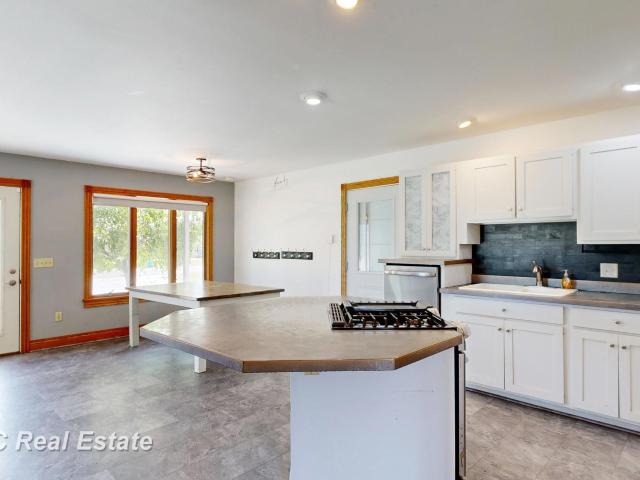 4265 Hurds Corner Road