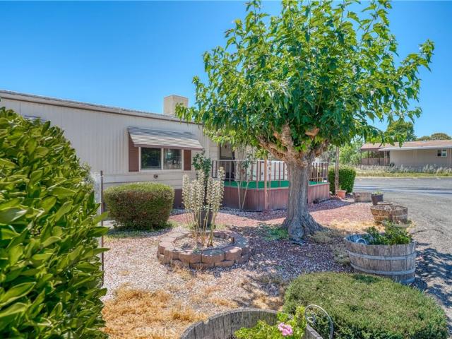 4265 Lakeshore Boulevard 16