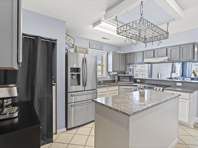 4265 Villa Dr. 907
