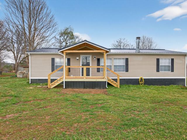 4266 Burgess Falls Rd, Sparta, TN 38583 | MLS #3080 | Compass